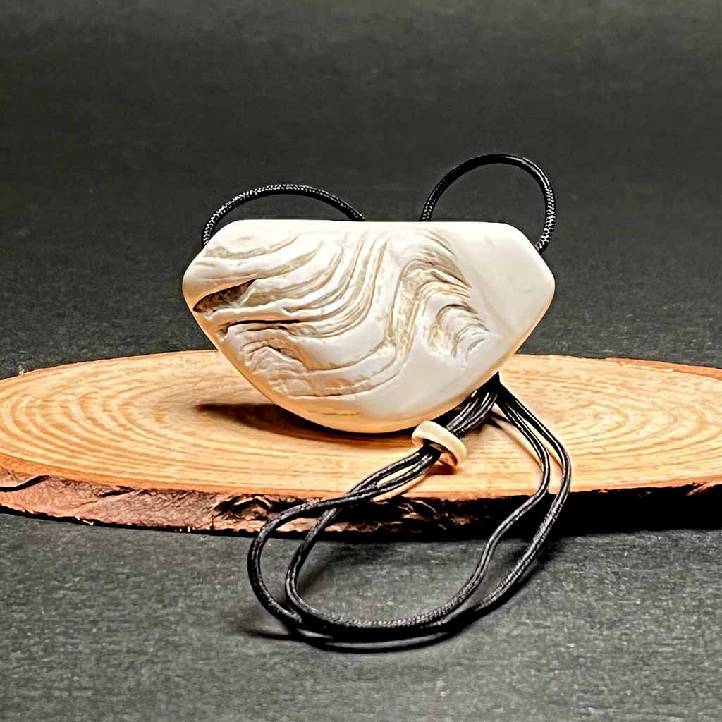 Sinahi Amulet Tasa Pendant #8 – Guampedia Heritage Gift Shop