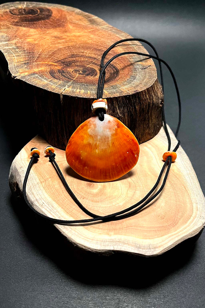 Spondylus Full Shell Necklace – Guampedia Heritage Gift Shop